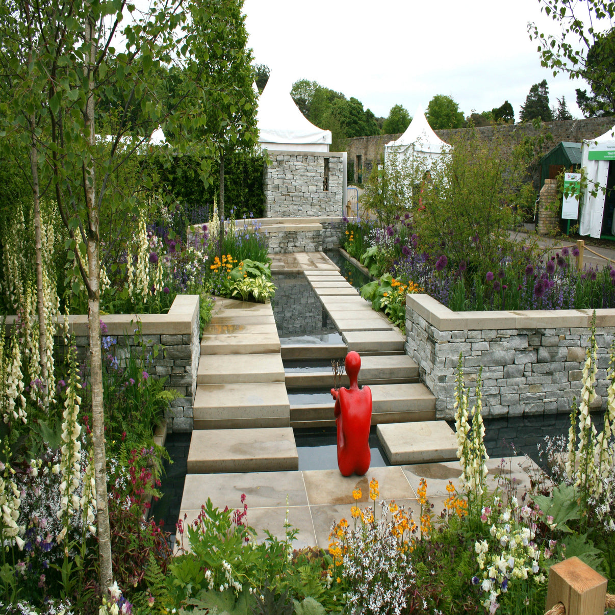 Silver Donegal Quartzite Garden Walling | McMonagle Stone